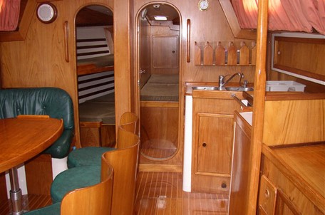 Athena 44 - eine Yacht von Charterboote.de - Charterboote.de