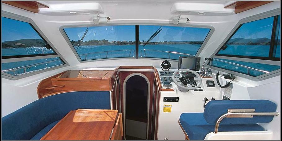 Vektor 950 - eine Yacht von Charterboote.de - Charterboote.de