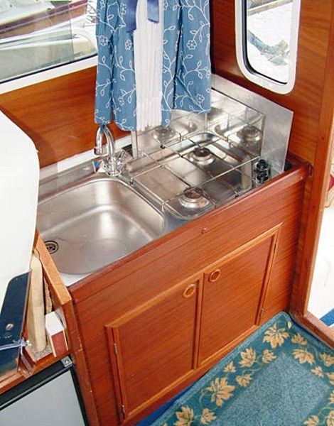 Adria 800 - eine Yacht von Charterboote.de - Charterboote.de